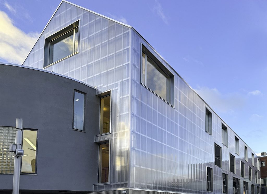 Rodeca focuses on the energy efficiency and durability of polycarbonate ...